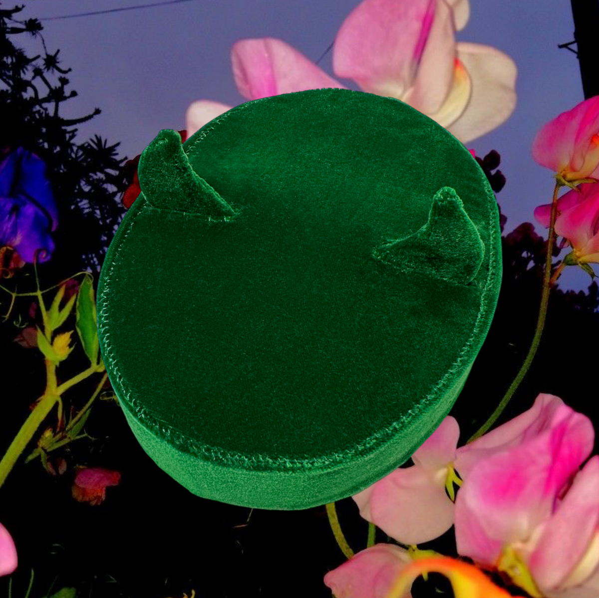 GREEN VELVET HORN HAT – shop sideara